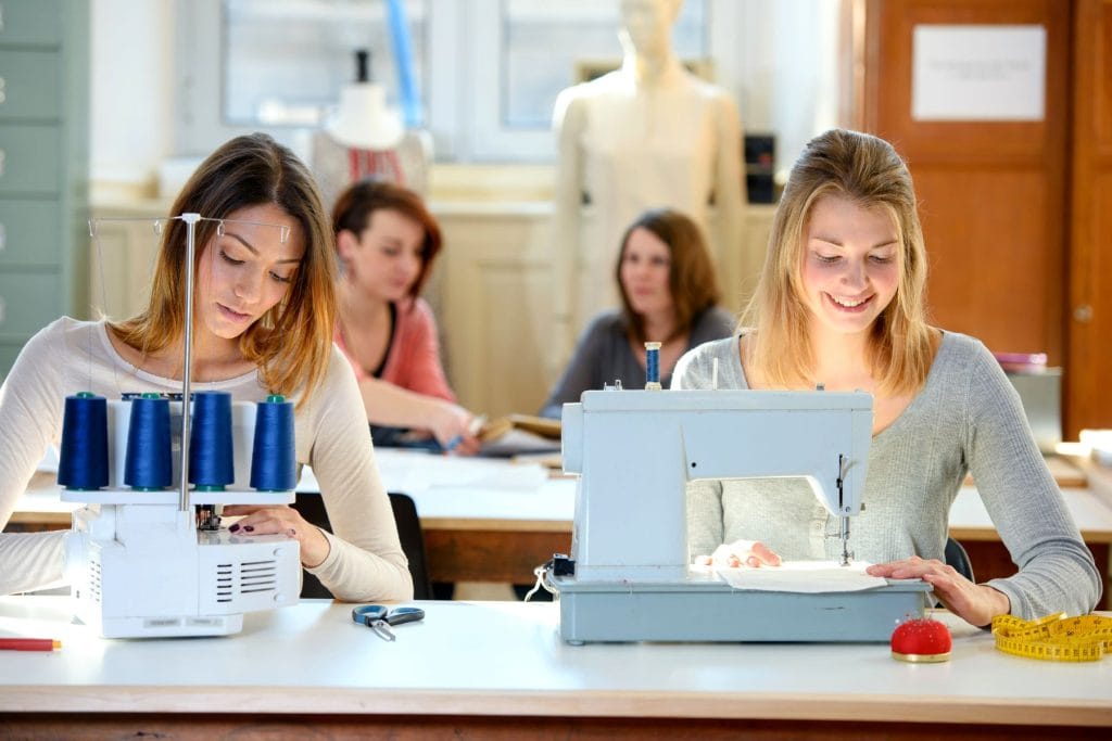 Les avantages des cours de couture - Meloncollie